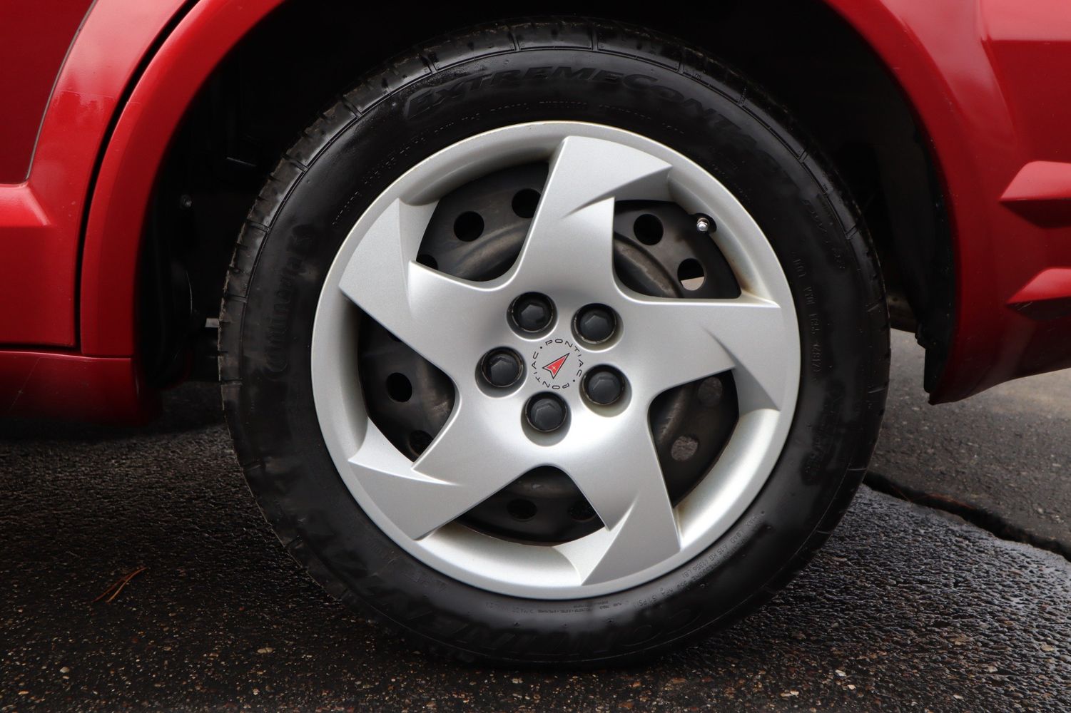 2004 Pontiac Vibe Base | Victory Motors of Colorado