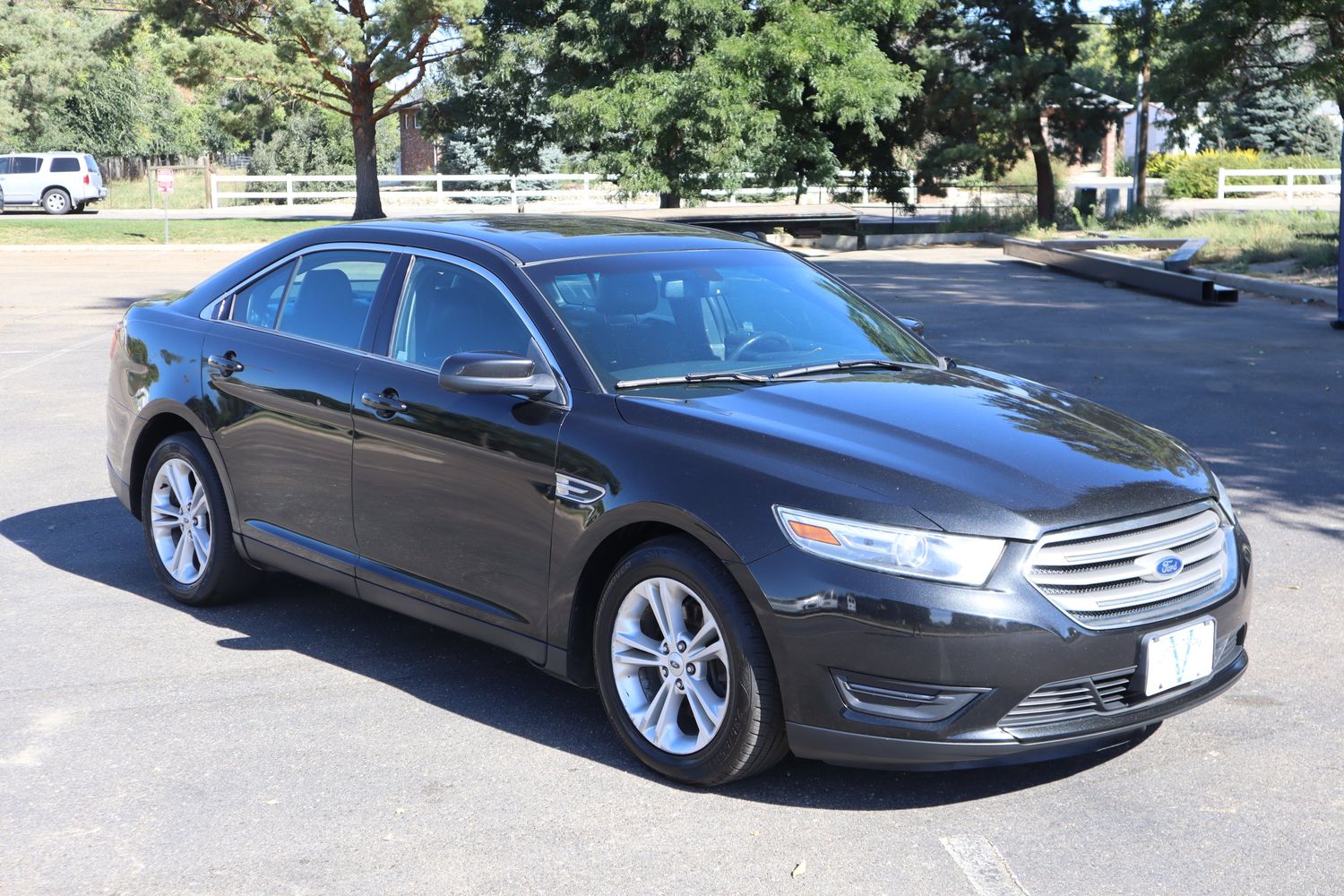 2013 Ford Taurus SEL | Victory Motors of Colorado