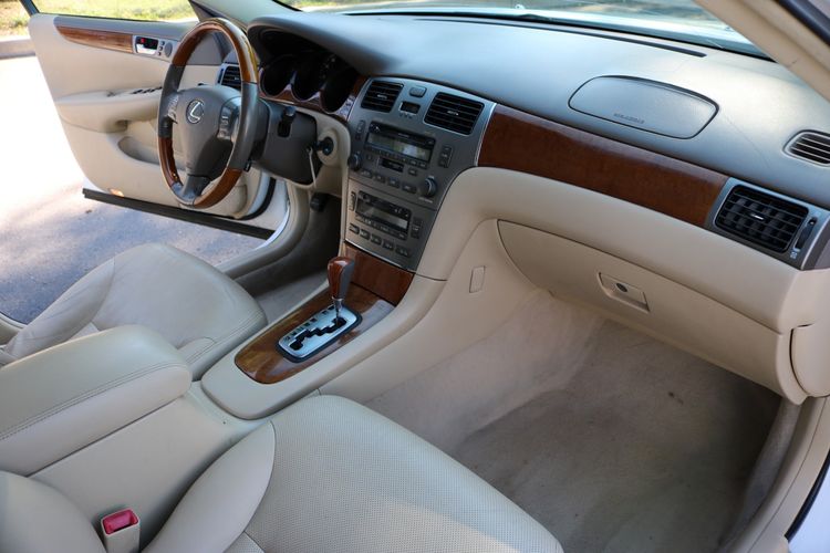 2005 Lexus ES 330 | Victory Motors of Colorado