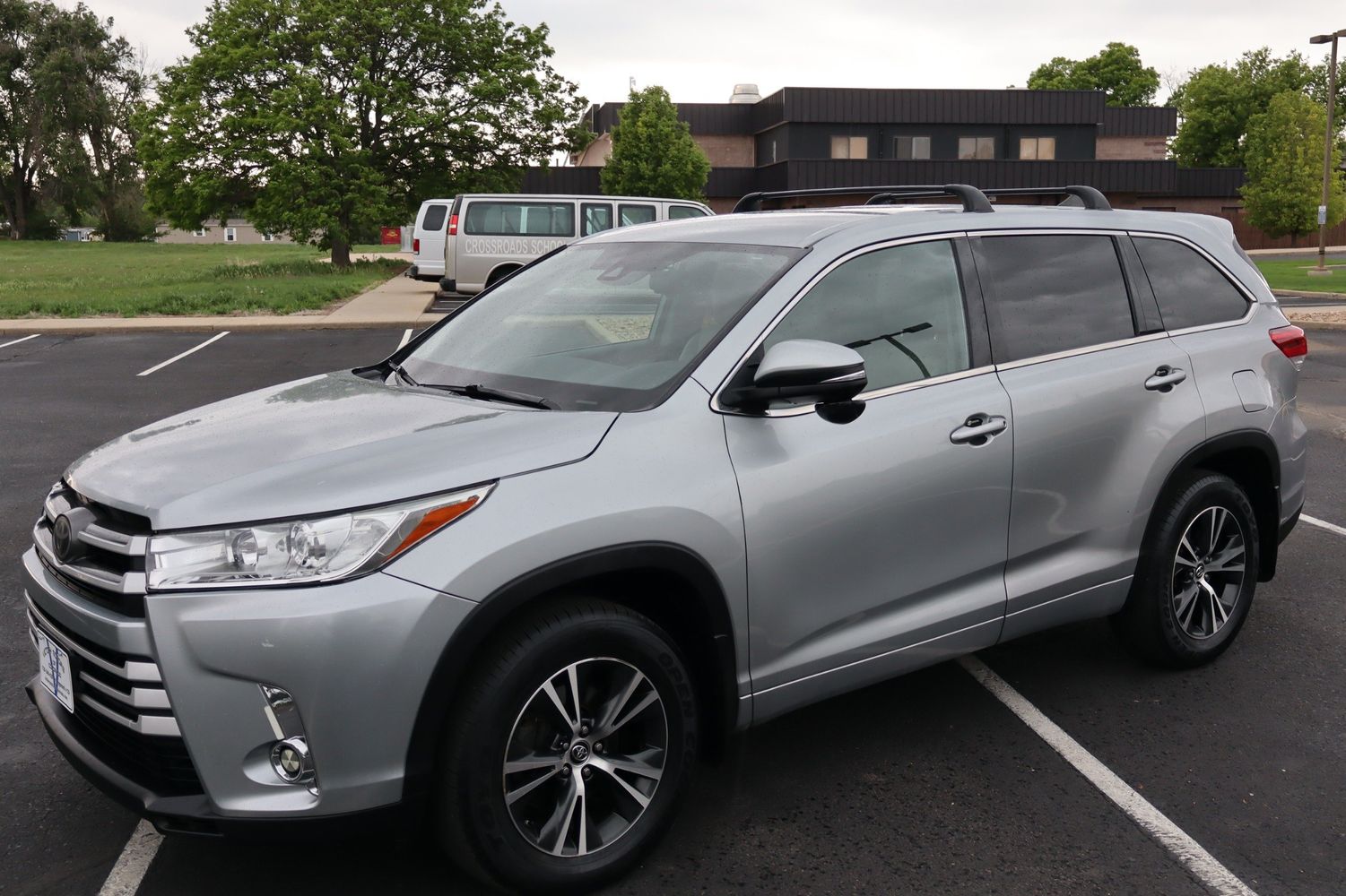 2018 Toyota Highlander LE | Victory Motors of Colorado