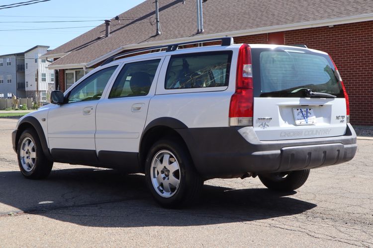 2004 Volvo XC70 Base | Victory Motors of Colorado