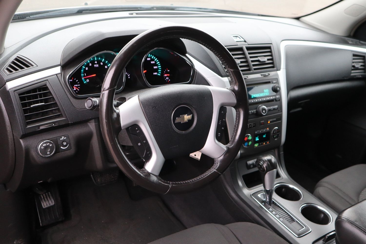 2009 Chevrolet Traverse LT | Victory Motors of Colorado