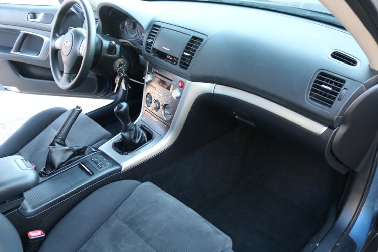 2008 Subaru Outback 2.5i | Victory Motors of Colorado