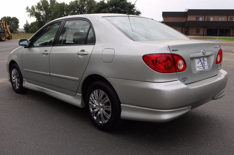 2003 Toyota Corolla Photos