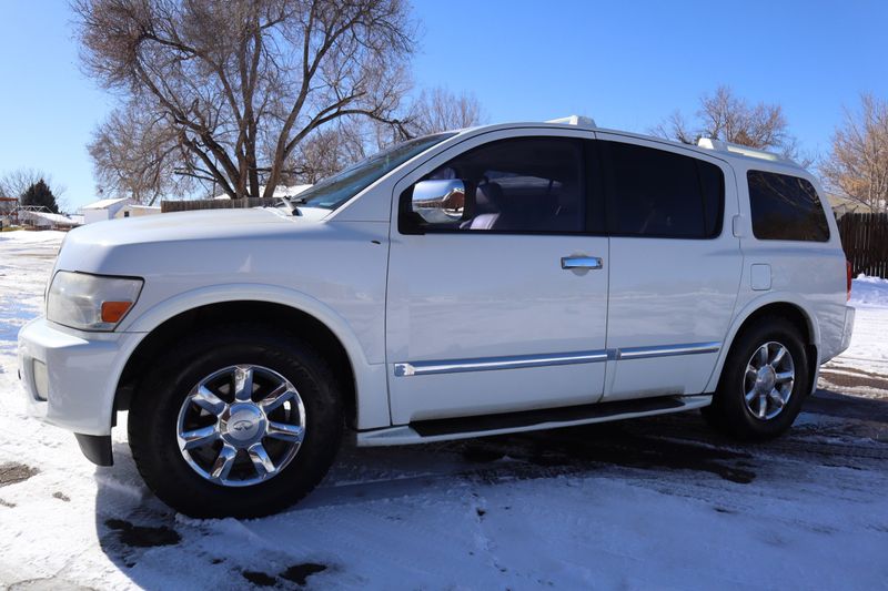 2006 INFINITI QX56 Photos