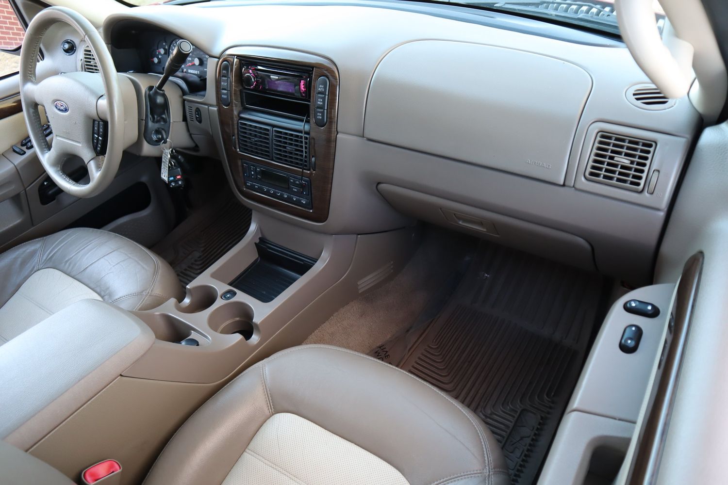 2005 Ford Explorer Eddie Bauer | Victory Motors of Colorado