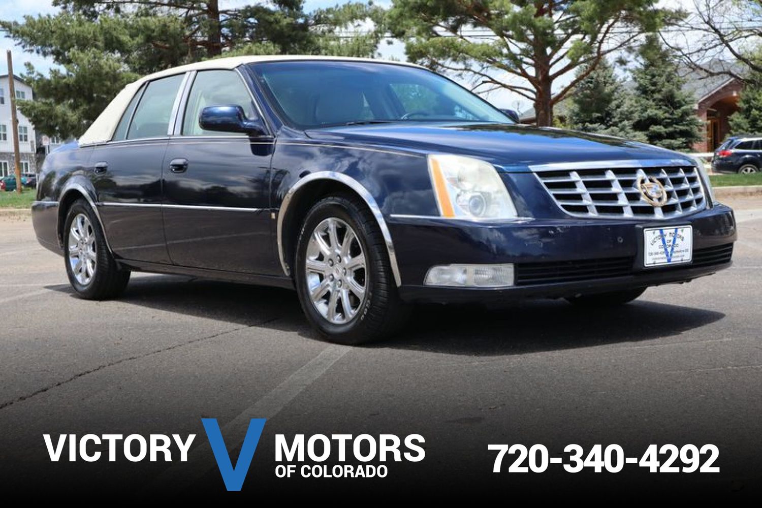 2009 Cadillac DTS Base | Victory Motors of Colorado