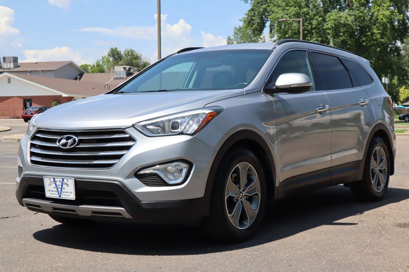 2014 Hyundai Santa Fe Photos