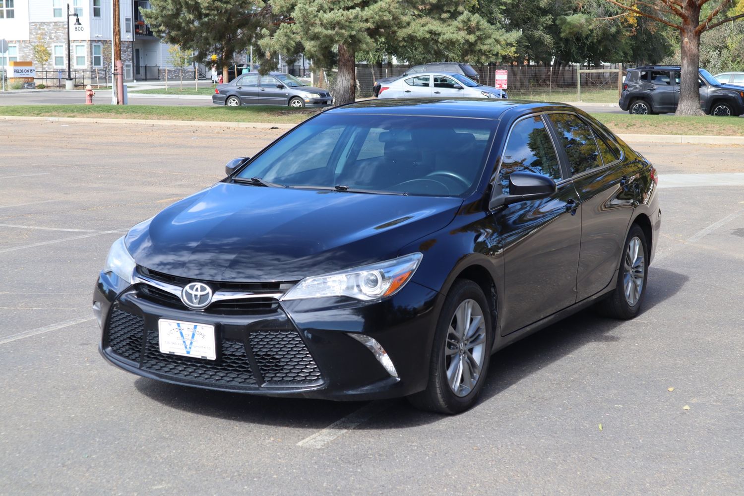 2017 Toyota Camry SE | Victory Motors of Colorado