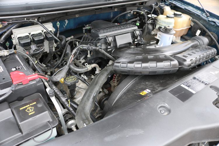 2005 Ford F-150 XLT | Victory Motors of Colorado