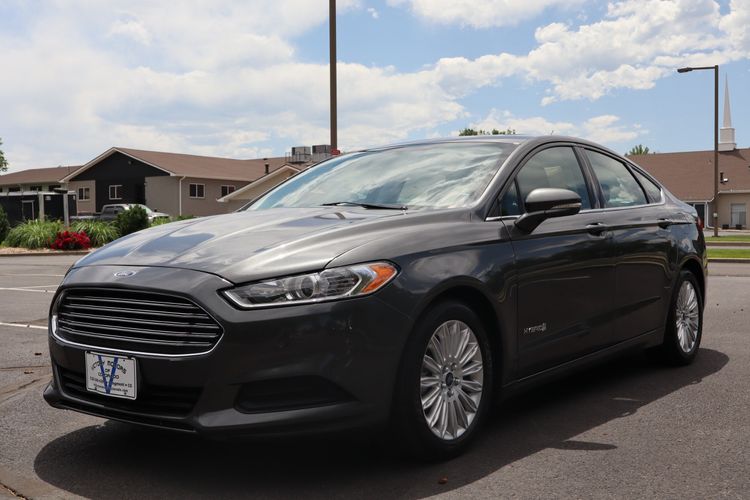 2016 Ford Fusion Hybrid SE | Victory Motors of Colorado