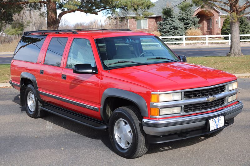 1998 Chevrolet Suburban Photos