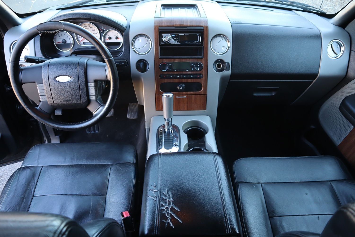 2004 Ford F-150 Lariat | Victory Motors of Colorado