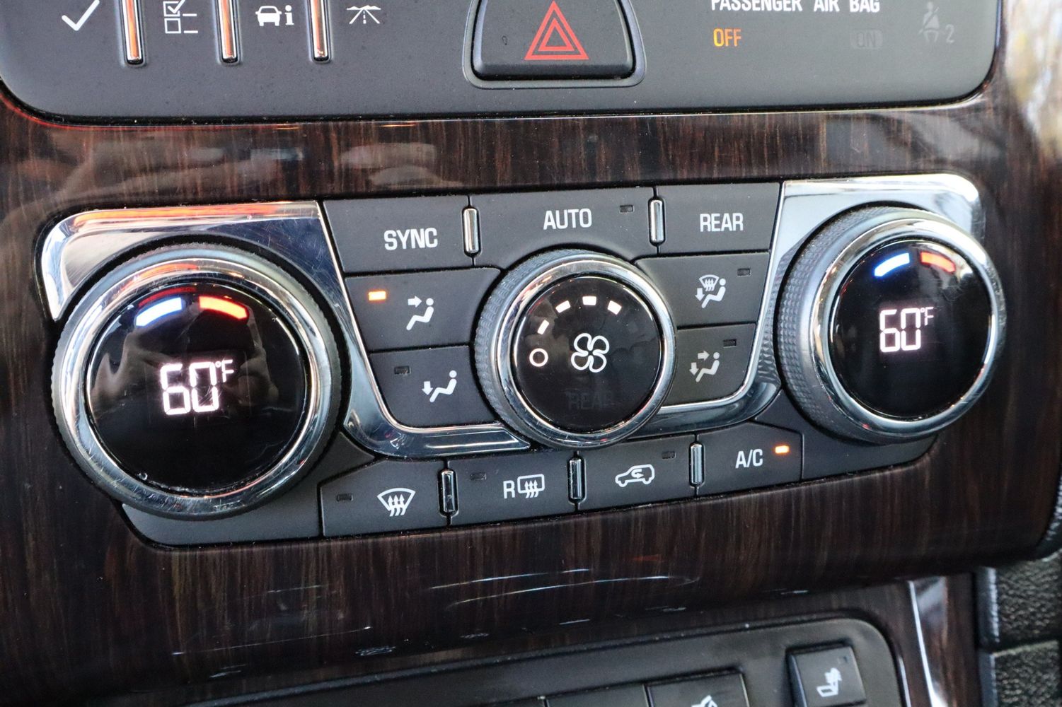 2016 Chevrolet Traverse LT | Victory Motors of Colorado