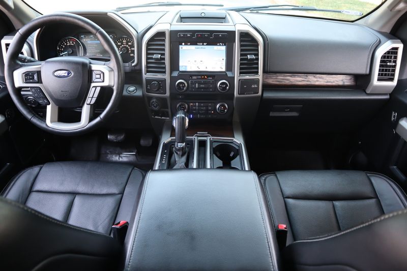 2018 Ford F-150 Photos