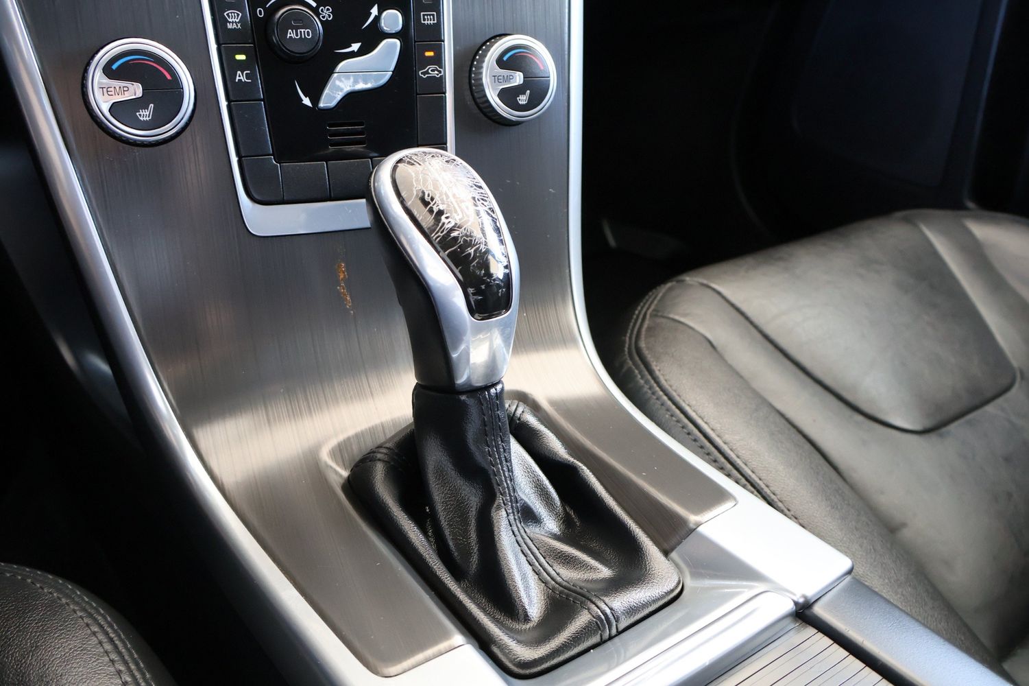 2016 Volvo XC60 T5 Premier | Victory Motors of Colorado