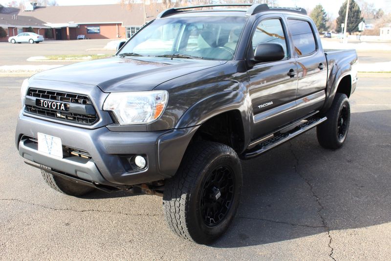 2015 Toyota Tacoma Photos