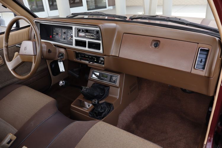 1987 Isuzu Pickup Base | Victory Motors of Colorado