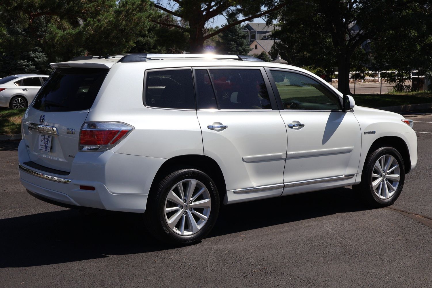 2013 Toyota Highlander Hybrid Limited | Victory Motors of Colorado