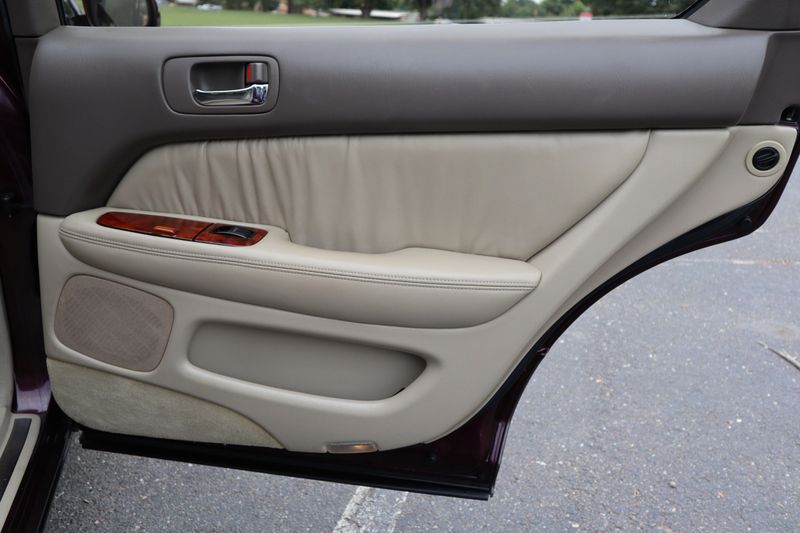1998 Lexus LS 400 Photos