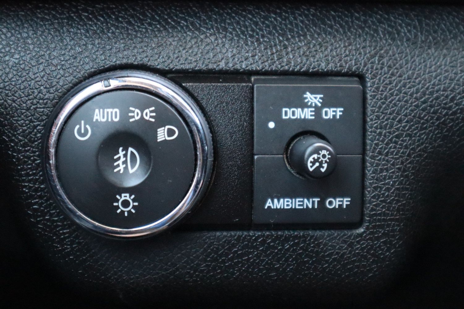 2016 Chevrolet Traverse LT | Victory Motors of Colorado