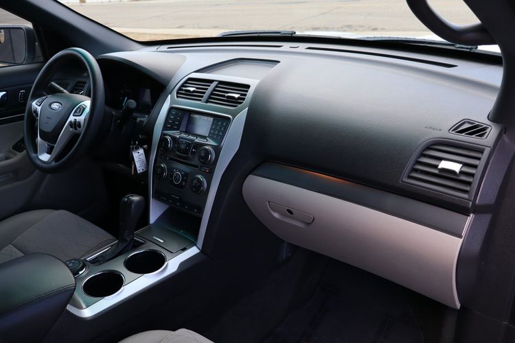 2013 Ford Explorer Base | Victory Motors of Colorado