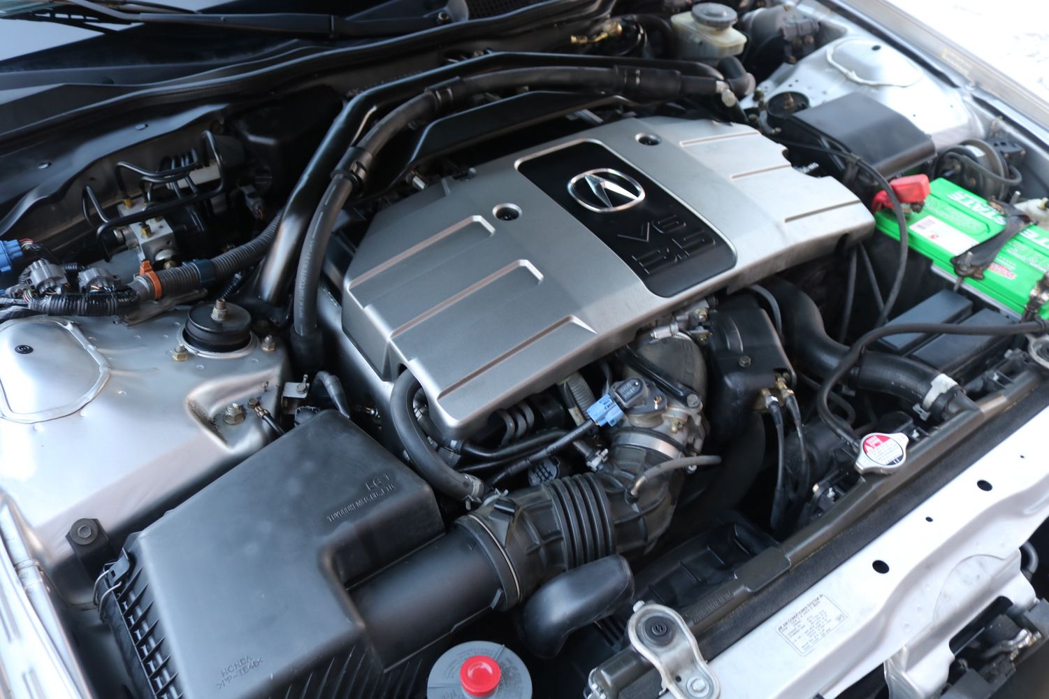 2004 Acura RL 3.5 w/Navi | Victory Motors of Colorado