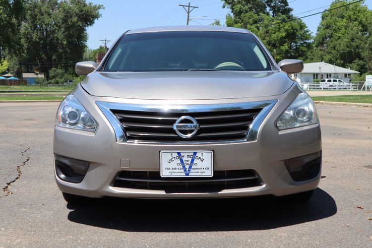 2014 Nissan Altima 2.5 SV | Victory Motors of Colorado