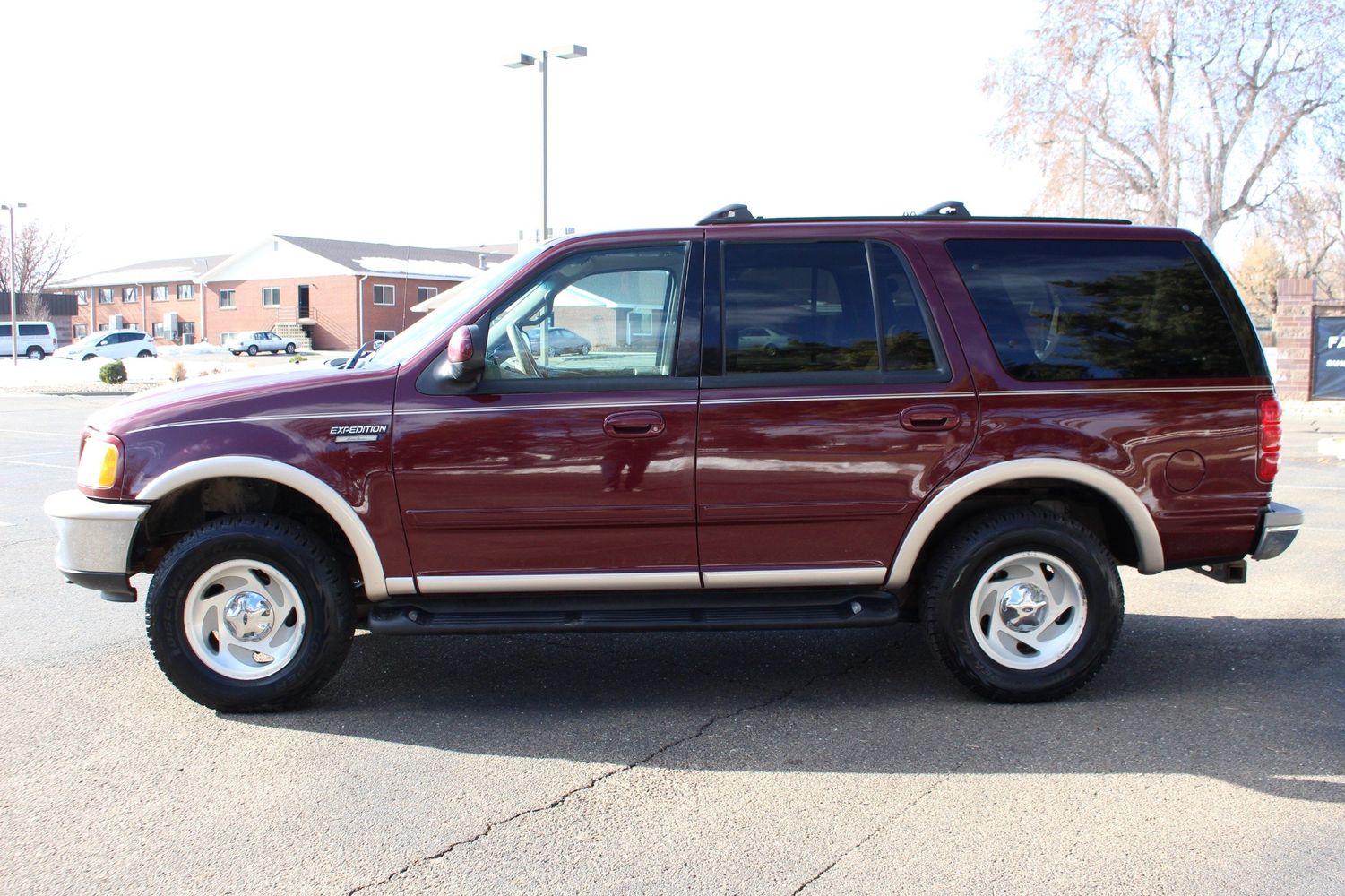 1998 Ford Expedition Eddie Bauer | Victory Motors of Colorado