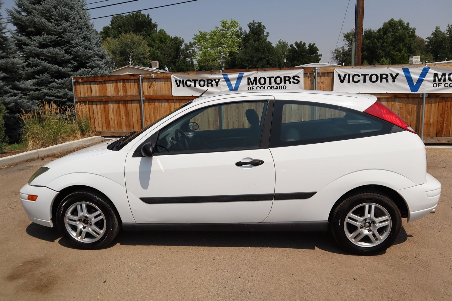 2001 Ford Focus ZX3 | Victory Motors of Colorado