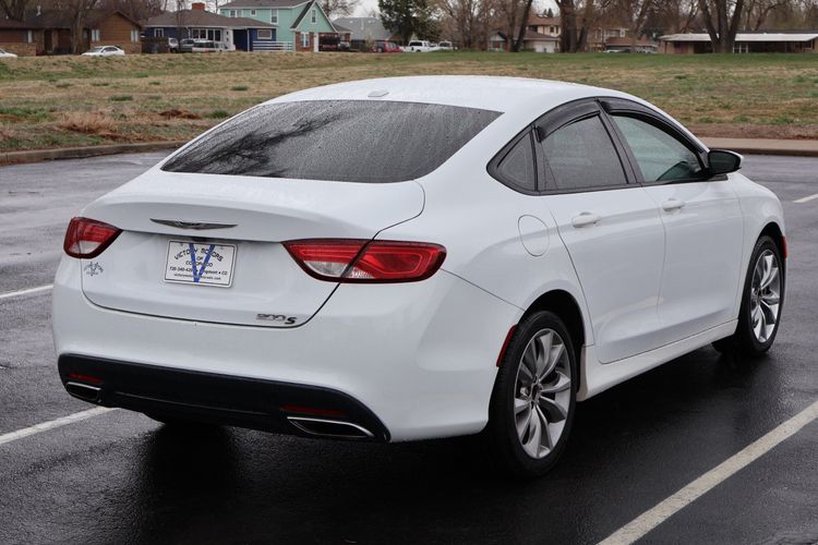 2016 Chrysler 200 S | Victory Motors of Colorado