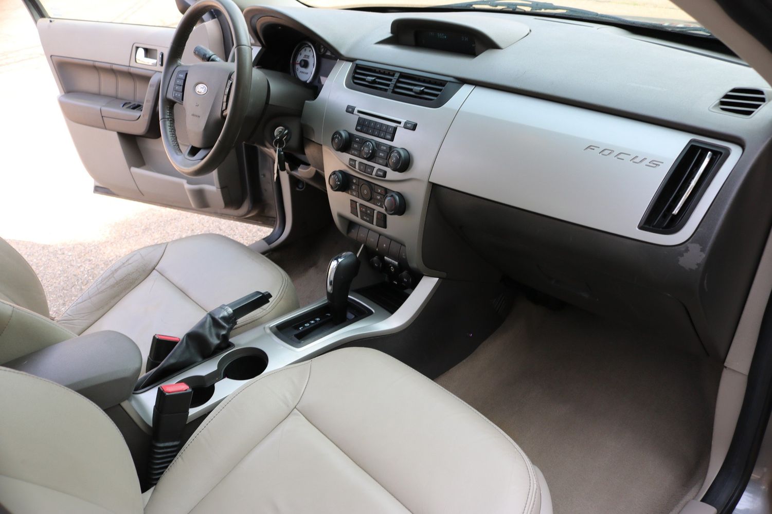 2011 Ford Focus SEL | Victory Motors of Colorado