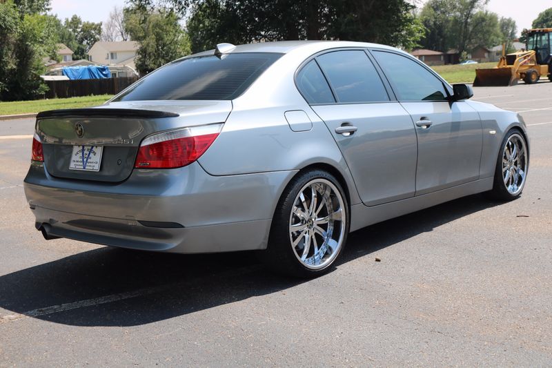 2004 BMW 545i Photos