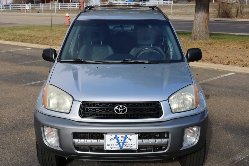 2003 Toyota RAV4 Photos