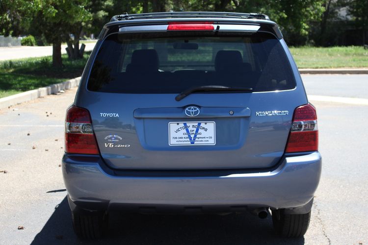 2005 Toyota Highlander Limited | Victory Motors of Colorado