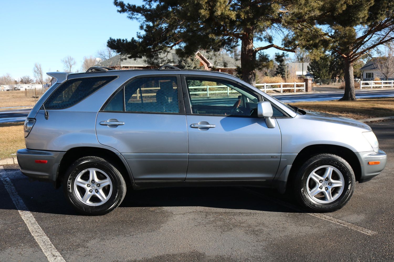 2001 Lexus RX 300 AWD | Victory Motors of Colorado