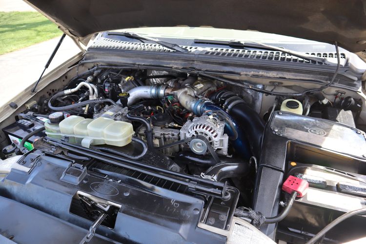 2000 Ford F-250 Super Duty Lariat | Victory Motors of Colorado