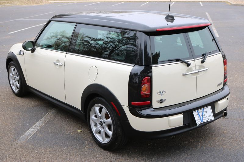2009 MINI Cooper Clubman Photos
