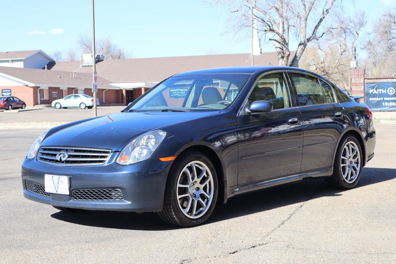 2005 INFINITI G35 Photos