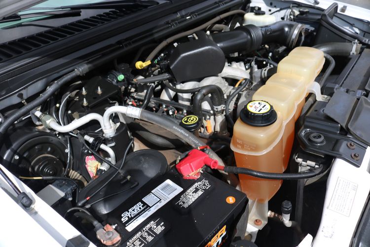 2004 Ford F-250 Super Duty XL | Victory Motors of Colorado