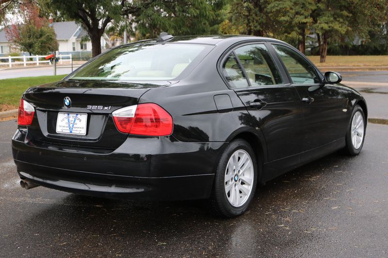 2006 BMW 325XI Photos