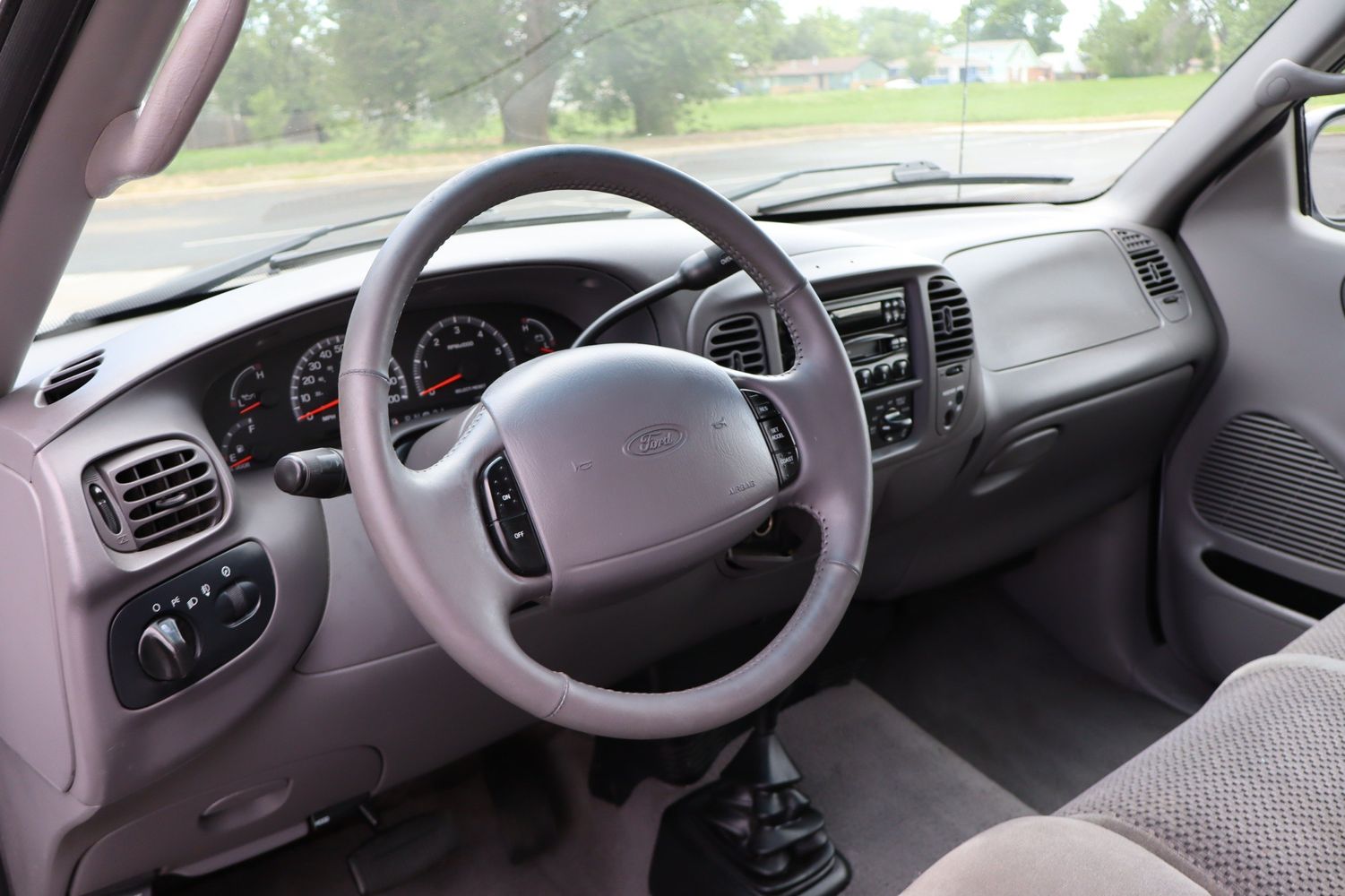 2002 Ford F-150 XLT | Victory Motors of Colorado