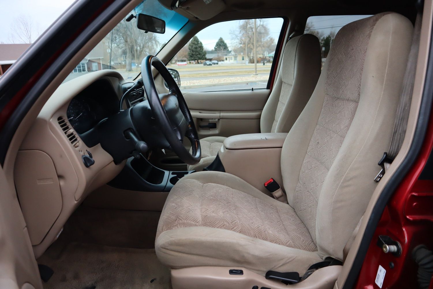 1998 Ford Explorer XLT | Victory Motors of Colorado