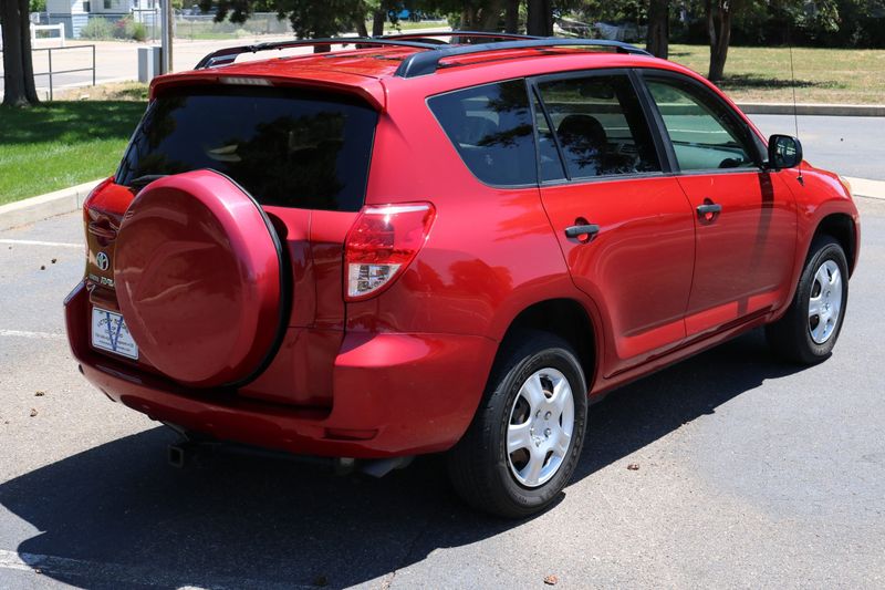 2007 Toyota RAV4 Photos