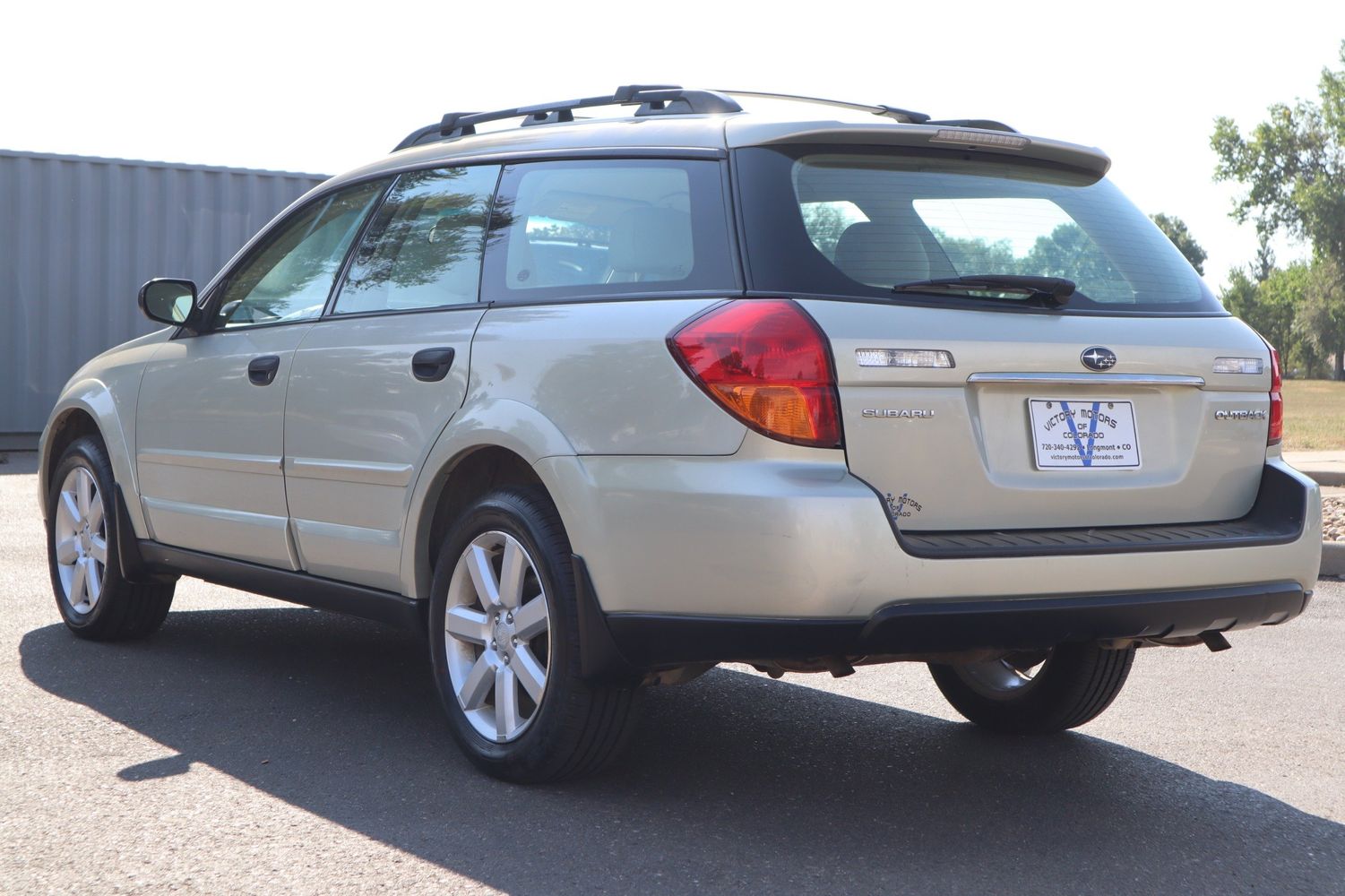 2006 Subaru Outback 2.5i | Victory Motors of Colorado