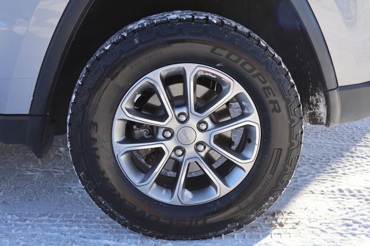 2016 Jeep Cherokee Tires