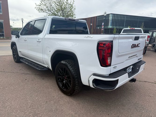 2020 GMC Sierra 1500 4WD Crew Cab Short Box Elevation | Berkenkotter Motors