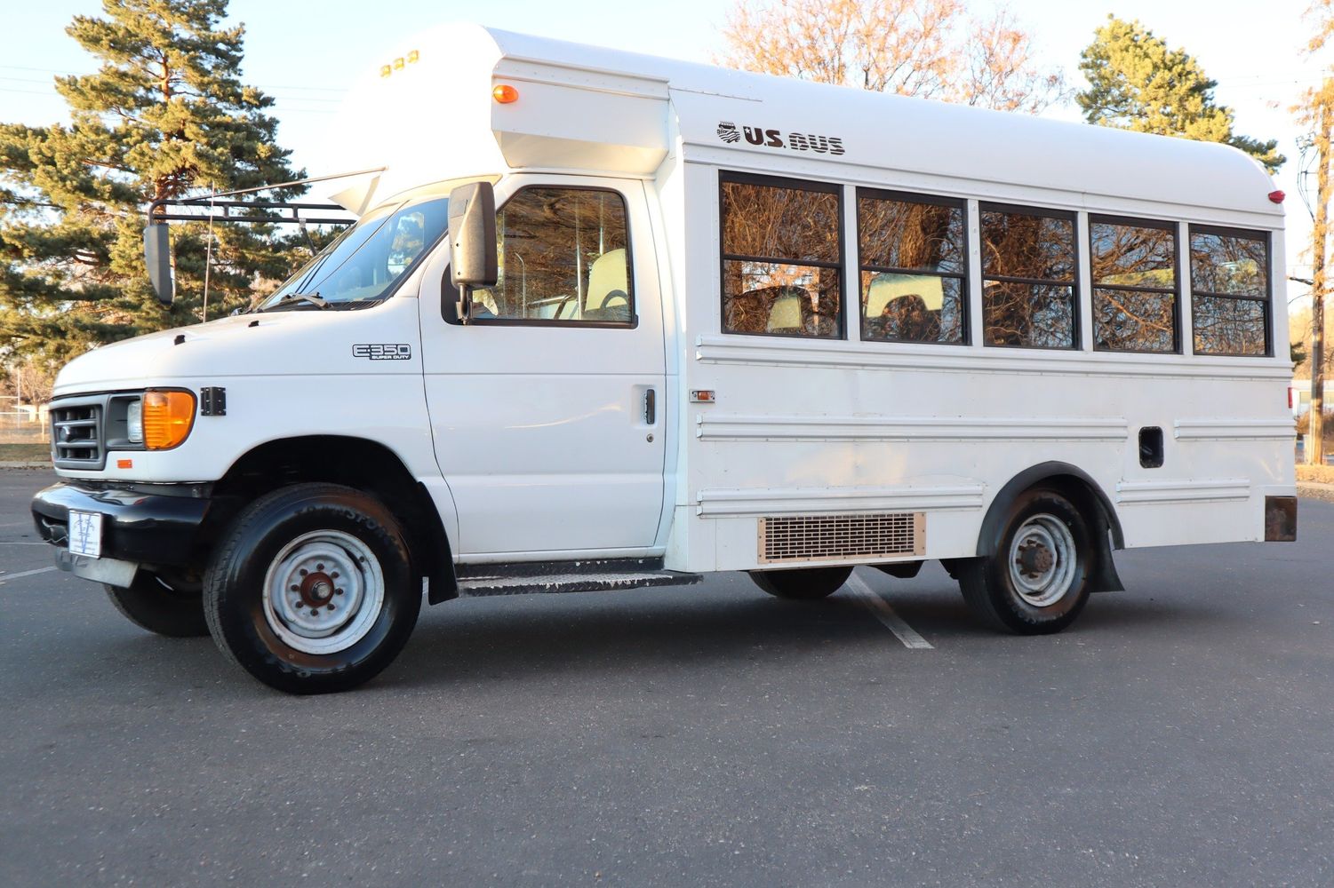 2005 Ford E-350 SD E 350 Series | Victory Motors of Colorado