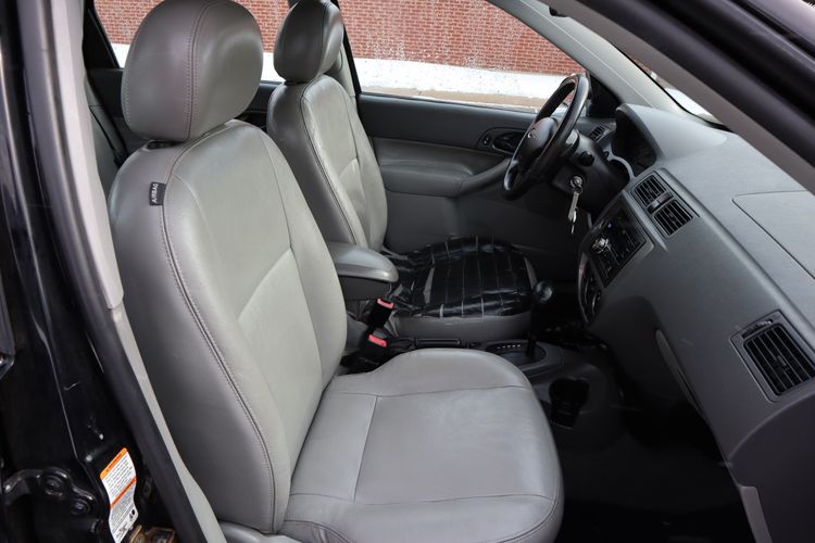 2005 Ford Focus ZXW SE | Victory Motors of Colorado