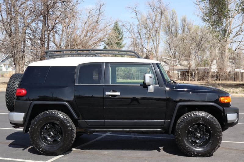2009 Toyota FJ Cruiser Photos